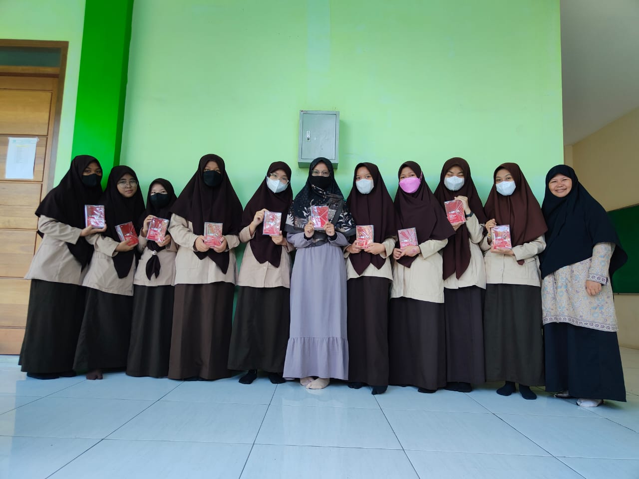 Program Tahfidz Unggulan (PTU) SMA IT Harapan Bunda Semarang - SMA IT ...